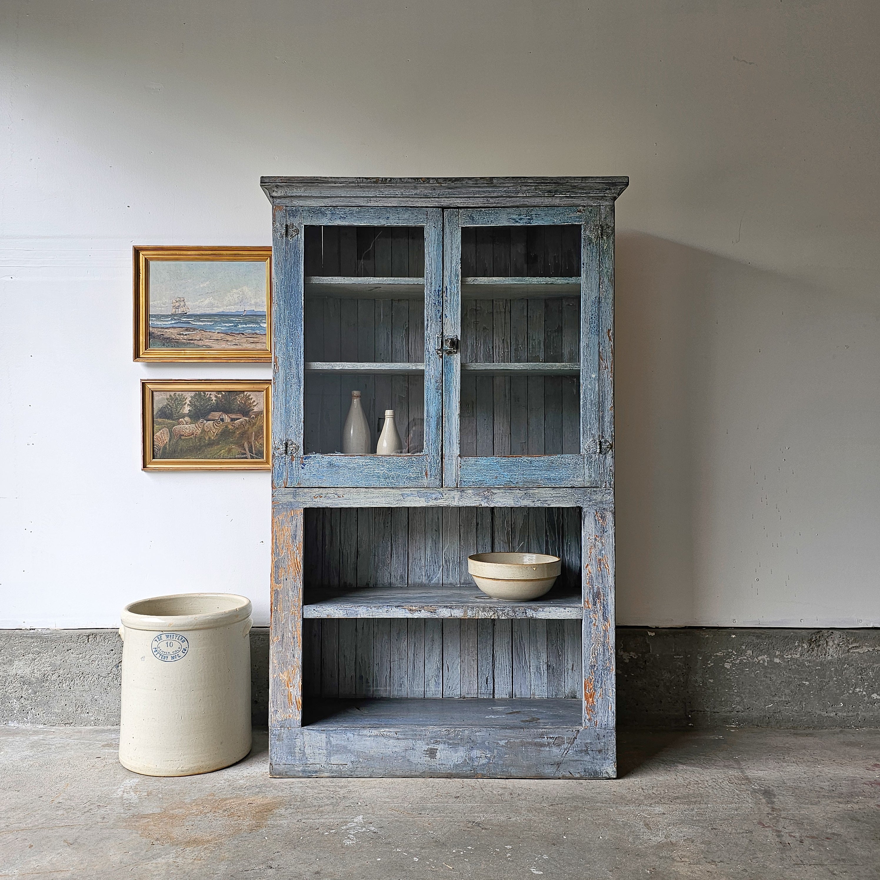 Antique chippy blue cabinet – Miles Mercantile